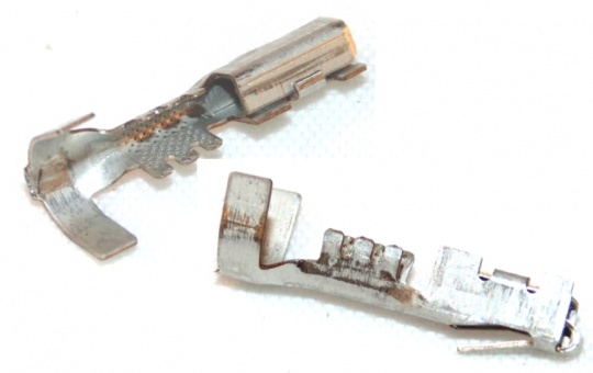 Delphi 150 series socket contact 0.5-1mm² - automotiveconnectors.com