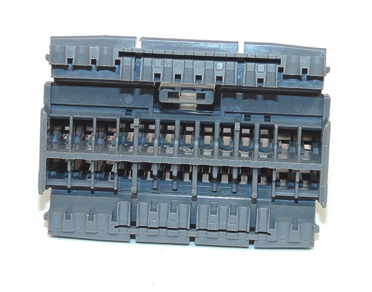 26 Way TE Connectivity Multilock Hybrid 040/070 Grey Female - automotiveconnectors.com