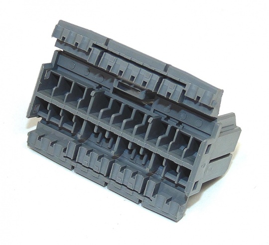 26 Way TE Connectivity Multilock Hybrid 040/070 Grey Female - automotiveconnectors.com