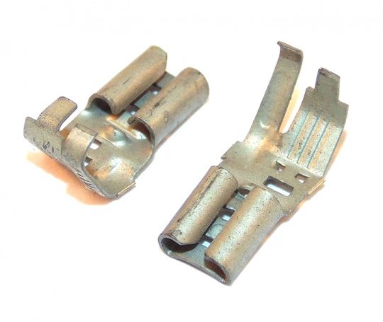 TE Connectivity Fastin/Faston Flag 4.8mm(187) Female 20-15 Awg ...