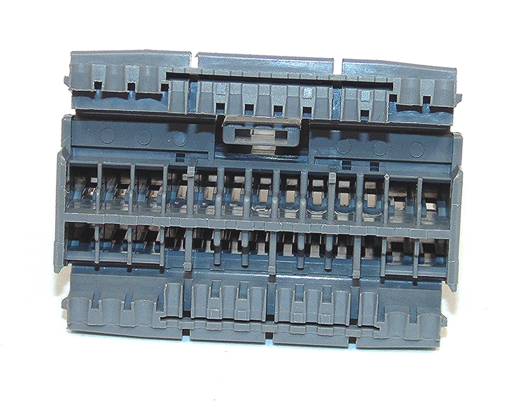 26 Way TE Connectivity Multilock Hybrid 040/070 Grey Female - automotiveconnectors.com
