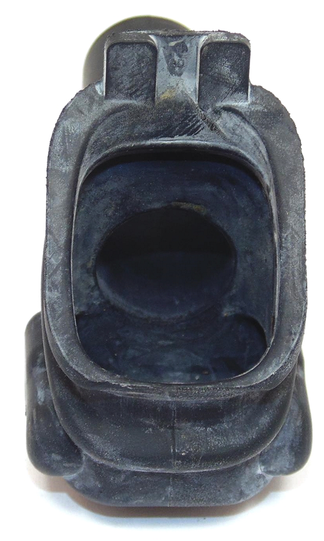 TE Connectivity Right Angled Boot - automotiveconnectors.com