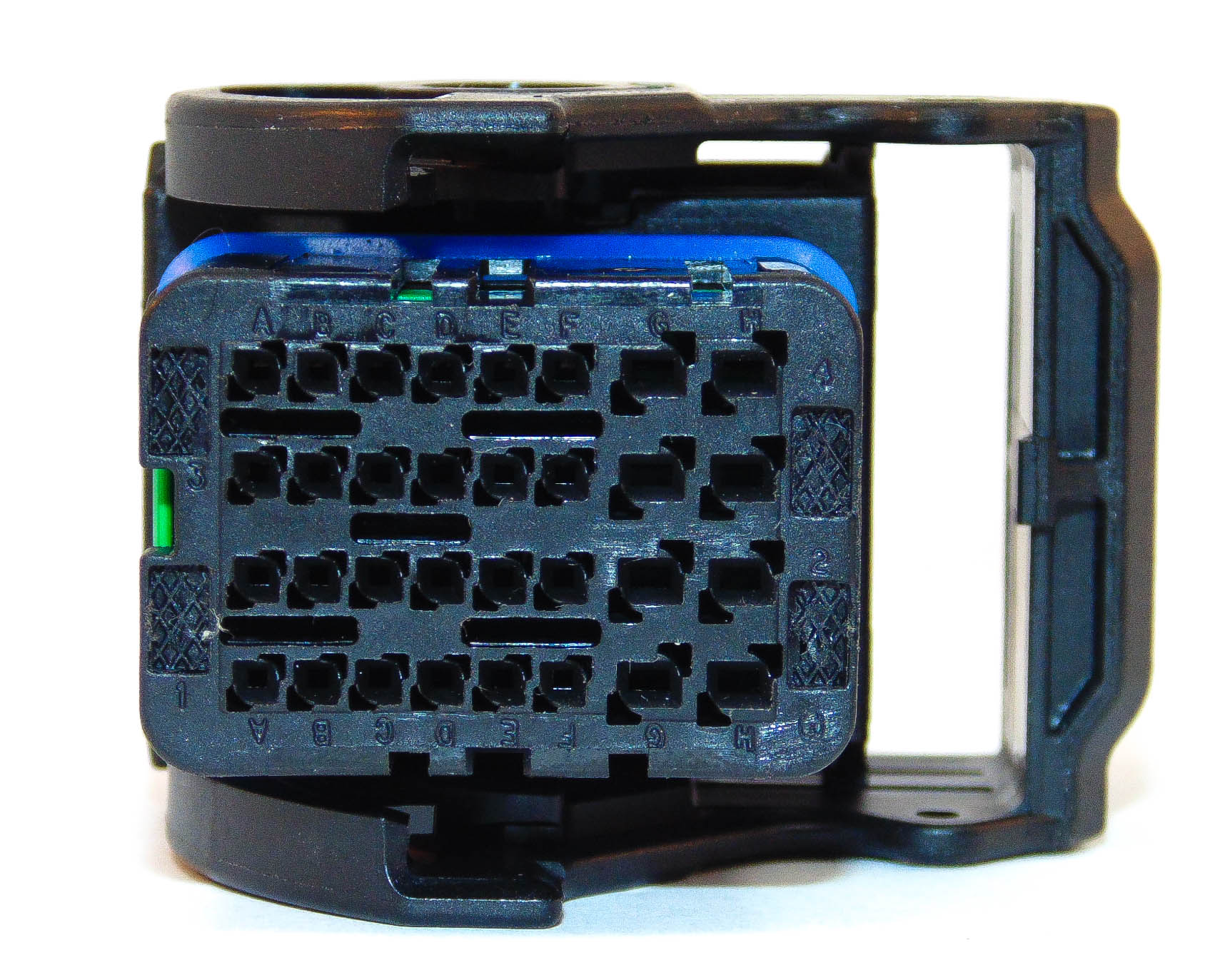 32 Way Molex CMC 0.635/1.5mm Female Right Wire Output Black Coding - automotiveconnectors.com